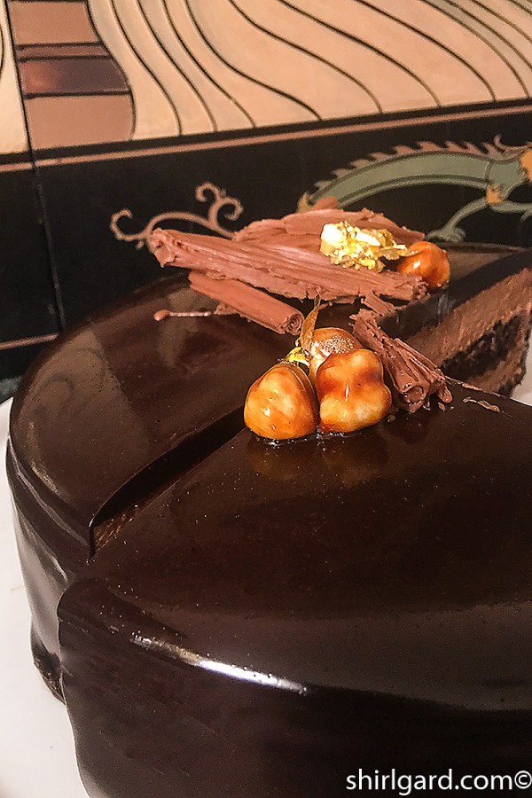 Chocolate Praline Palet D’Or Cake – ShirlGard